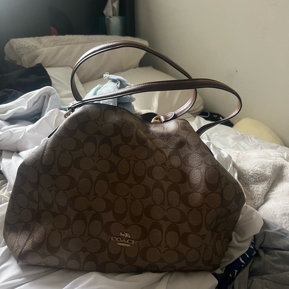 Coach | Bags | Bigger Sized Coach Purse With Multiple Storage ...